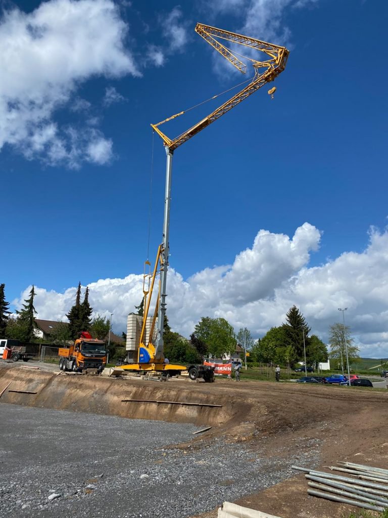 Nächster Schritt: der Kran-Aufbau - SchuhTronic IT
