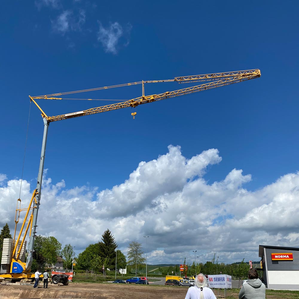 Nächster Schritt: der Kran-Aufbau - SchuhTronic IT